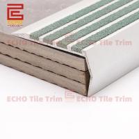 China Non Slip Safety Metal Step Tread Edging Stair Nosing Trim For Flooring for sale
