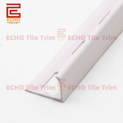 China PVC L Angle Straight Edge Tile Trim Corner Beading For Wall Tiles for sale