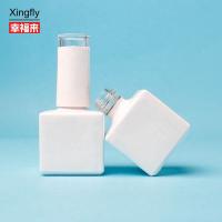 China 17ml Gel Nail Polish Square Bottle Spray Coating Cap With Brush for sale