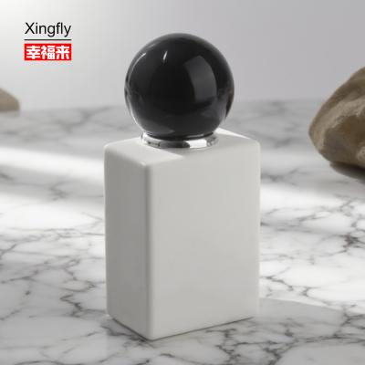 China Customized LOGO 16ml Square Empty UV Gel Nail Polish Glass Bottles for sale