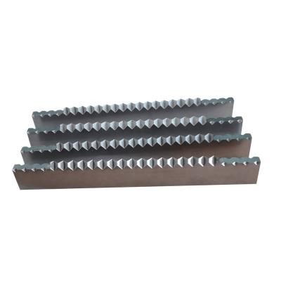 China OEM Zigzag Cutting Knife Flowing Wrapping Machine Knives HRC62-68 Hardness for sale