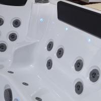 China 1100L Outdoor SPA Tub M3215-D 2700×2100×900mm With Touch Digital Control System for sale