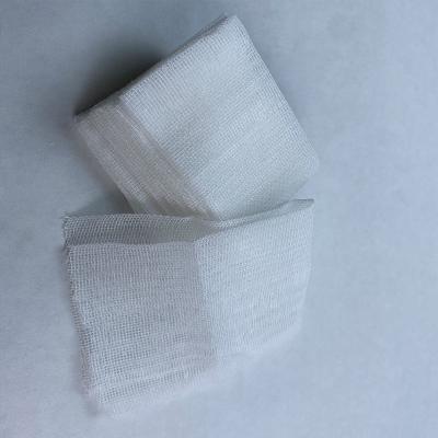 China Folded Edges x ray detectable sponges Surgical Gauze Swabs 7.5*7.5 12Ply for sale