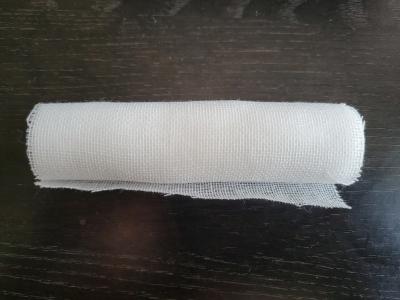 China Surgical Absorbent Cotton Medical Plaster Gauze Bandages Roll 13 Threads for sale