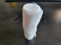 China Surgical Absorbent Cotton Medical Plaster Gauze Bandages Roll 13 Threads for sale