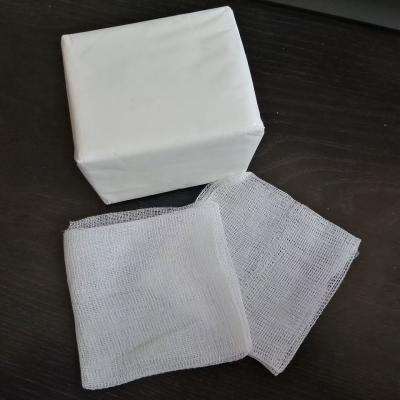 China Surgical Gauze Swabs 5cm x 5cm 16 ply Absorbent Dental Use for sale