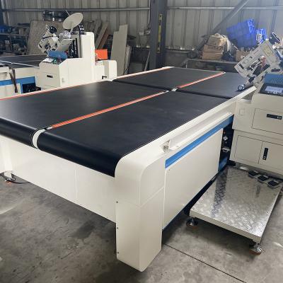 China Automatic 15-20pcs/h Mattress Tape Edge Machine Commputerized System 50-500mm Sewing Thickness Automatic Flipping 4KW for sale