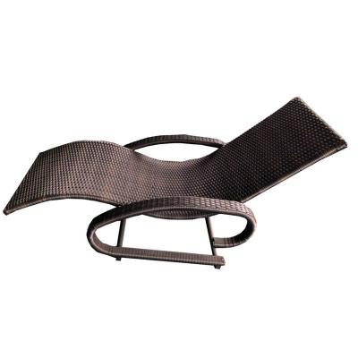 China All Weather Beach Lounge Chair Rattan Wicker Poolside Bed Sun Lounger for sale
