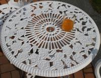 China Cast Aluminum Outdoor Patio Furniture Rose 3 Piece Bistro Set for sale