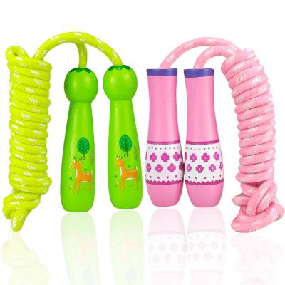 China Adjustable Cotton Skipping Jump Rope for Kids 2.8m Length Safe Water Based Paint for sale