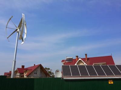 China 20KW Vertical Axis Wind Turbine with Hybrid Solar System and Low Startup Wind Speed 3.8m/s for sale