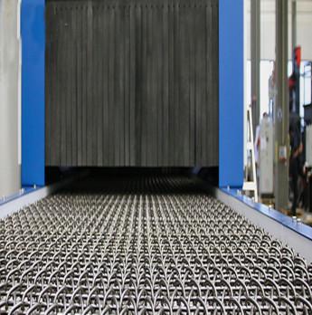 China Pass Through Wire Mesh Shot Blasting Machine With 800/1200 Mm Wire Mesh Width for sale