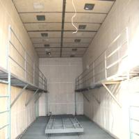 China Manual Pneumatic Blasting Room With Complete Abrasive Recovery System for sale