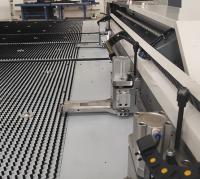 China Servo Type Cnc Turret Punch Press Tapping Machine for sale