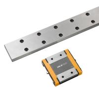 China Linear Motion Guide Rail 42mm Cast Steel Square Type Guide Block for sale