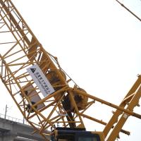 China 300kW Engine Power Tracked Crane Machine Providing Lifting Capacity Up To 180 Tons Engineered for Maximum Load Handling for sale