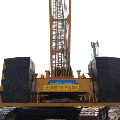 China XGC180 Used Crawler Cranes 180T Crawler Mounted Mobile Crane 80Km/H for sale