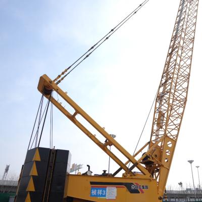 China High Capacity 150ton Crawler Mounted Mobile Crane With 600 Liters Fuel Tank for sale