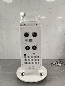 China 1 Year 808nm Wavelength 50*40*100cm Diode Laser Hair Removal Machine for sale