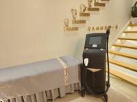 China Skin Rejuvenation Laser Hair Removal Machine Custom Logo 10.4 Inch Touch Screen for sale