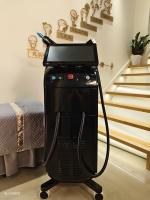 China Customizable 800W Diode Laser Hair Removal Machine 60 Million Light Outputs 100-2000mj Energy for sale