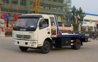 China Dongfeng 6ton Flatbed Road Wrecker Truck 4tons Towing Capacity 120HP Diesel Engine for sale
