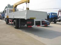 China Dongfeng 4x2 8 Ton Knuckle Arm Crane Truck 180HP Euro 3 Diesel LHD for sale