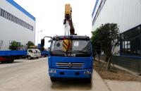 China Dongfeng 4 Ton Cargo Truck Crane Heavy Duty 4 Arm Telescoping Boom 4000kg Lifting Capacity for sale