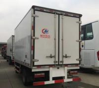 China Dongfeng 6 Ton Refrigerated Truck Freezer Cargo Van with 120HP Diesel Engine and Thermo King Unit for sale