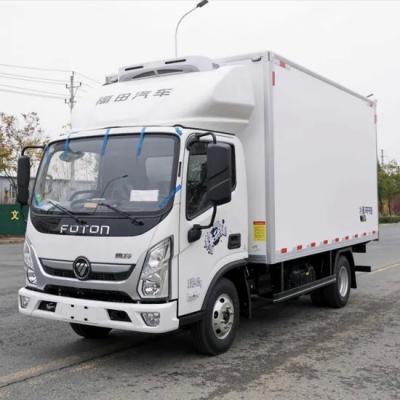 China Foton Mini Refrigerated Food Freezer Van Truck 1 Ton 2 Ton Diesel Euro V for sale