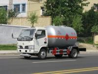 China Dongfeng 6 Wheels 10m3 Carbon Steel Oil Tank Truck for Diesel Gasoline Transport for sale