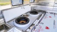 China Custom Concession Food Truck 4x4 Mobile Kitchen with 300L Water Tank for BBQ Ice Cream Hot Dog for sale