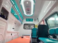 China Mercedes Benz ICU Ambulance 5370mm 1991cc Diesel Negative Pressure Patient Transport Vehicle for sale