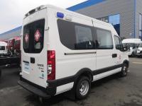 China Diesel Negative Pressure ICU Ambulance 5580x2000x2540mm with 2998cc Engine for sale