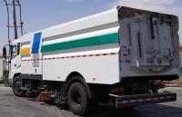China Dongfeng 4X2 10m3 Vacuum Road Sweeper Truck Euro IV Diesel Engine 180HP for sale