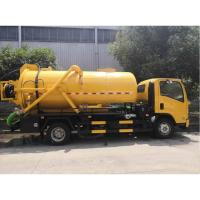 China ISUZU 6000 Liters Vacuum Sewage Suction Tanker Truck 6 Tons 4x2 Euro V for sale