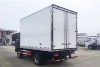 China HOWO 4 Ton 5 Ton Refrigerated Truck for Frozen Fish Meat Transport 120 HP for sale