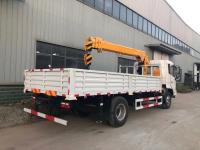 China Mobile Telescopic Truck Mounted Crane 6.3 Tons 3 Boom 4 Boom CLW Brand 700p Type for sale