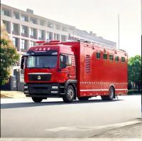 China Sinotruck HOWO 4x2 Portable Shower Truck 1500L Water Tank 8 Shower Stations Camping Vehicle for sale