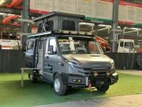 China Family Friendly Motorhome Camper Van 4 Seats 2.5T Diesel 12V Fridge Kid Safe Design for sale