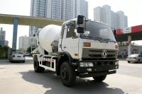 China Dongfeng 4x2 6 CBM Concrete Mixer Truck Cement Transporter 140 HP Euro 3 for sale