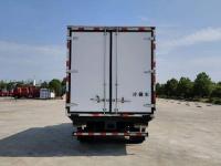 China Dongfeng Foton 5 Ton 4x2 Mini Refrigerator Truck 180HP Euro V for Frozen Food Transport for sale