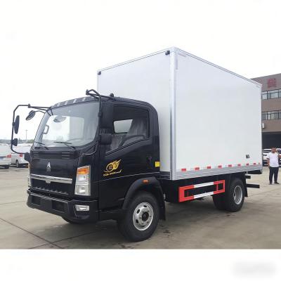 China HOWO 4 Ton 5 Ton Refrigerated Truck for Frozen Fish Meat Transport 120 HP for sale