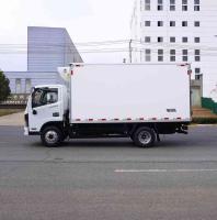 China Dongfeng 4x2 Refrigerator Truck 5 Ton 20 CBM Diesel Euro 5 Cold Chain for sale