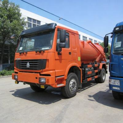 China Sinotruk HOWO 4x4 4WD Off Road Sewer Vacuum Suction Tanker Truck 8000 Liters for sale