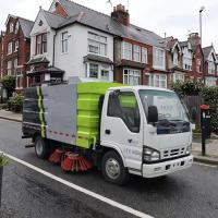China 3-5 Ton Dry Wet Dual Purpose Street Vacuum Sweeper Truck 6cbm 7cbm 2400mm Working Width for sale