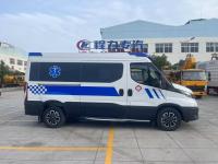China Customized Negative Pressure Ambulance 5580x2000x2540mm Diesel 2998ml for Hospital Emergency Transport for sale