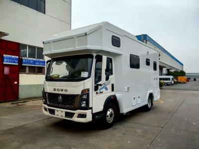 China Sinotruk HOWO Two Floor RV Camper Motorhome Caravan with Living Quarters 10-32 Person Capacity for sale