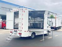 China SINOTRUK HOWO 6x6 Mobile Kitchen Food Truck 190HP Diesel Catering Truck for sale