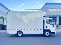 China SINOTRUK HOWO 6x6 Mobile Kitchen Food Truck 190HP Diesel Catering Truck for sale